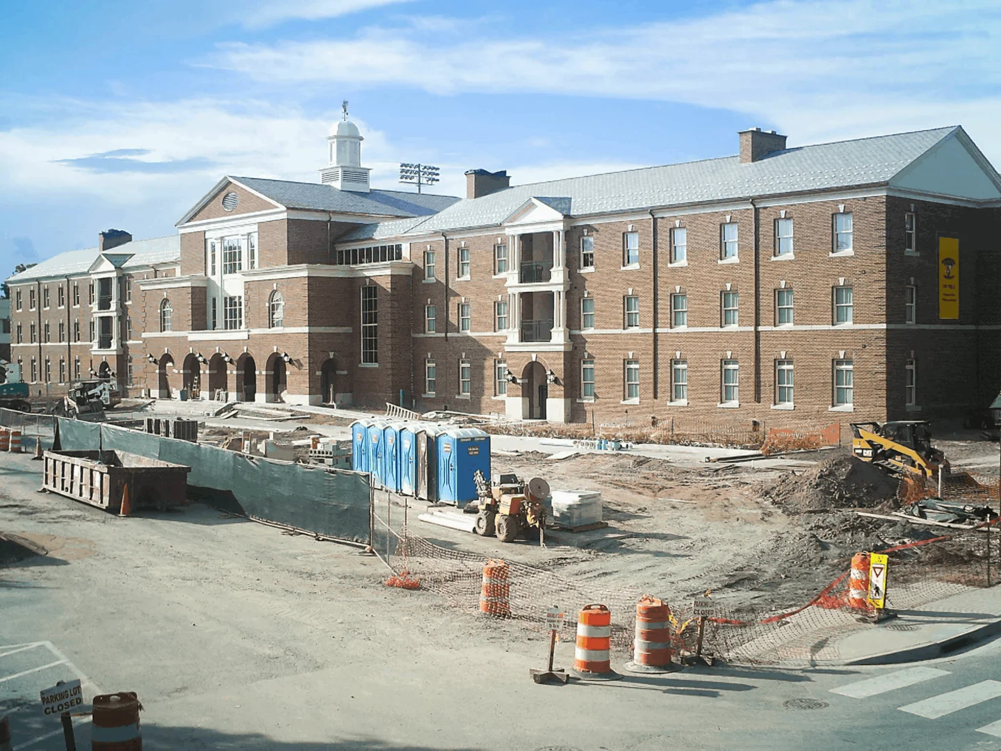 Birdsong Residence Hall Construction Time Lapse - View from South on Vimeo