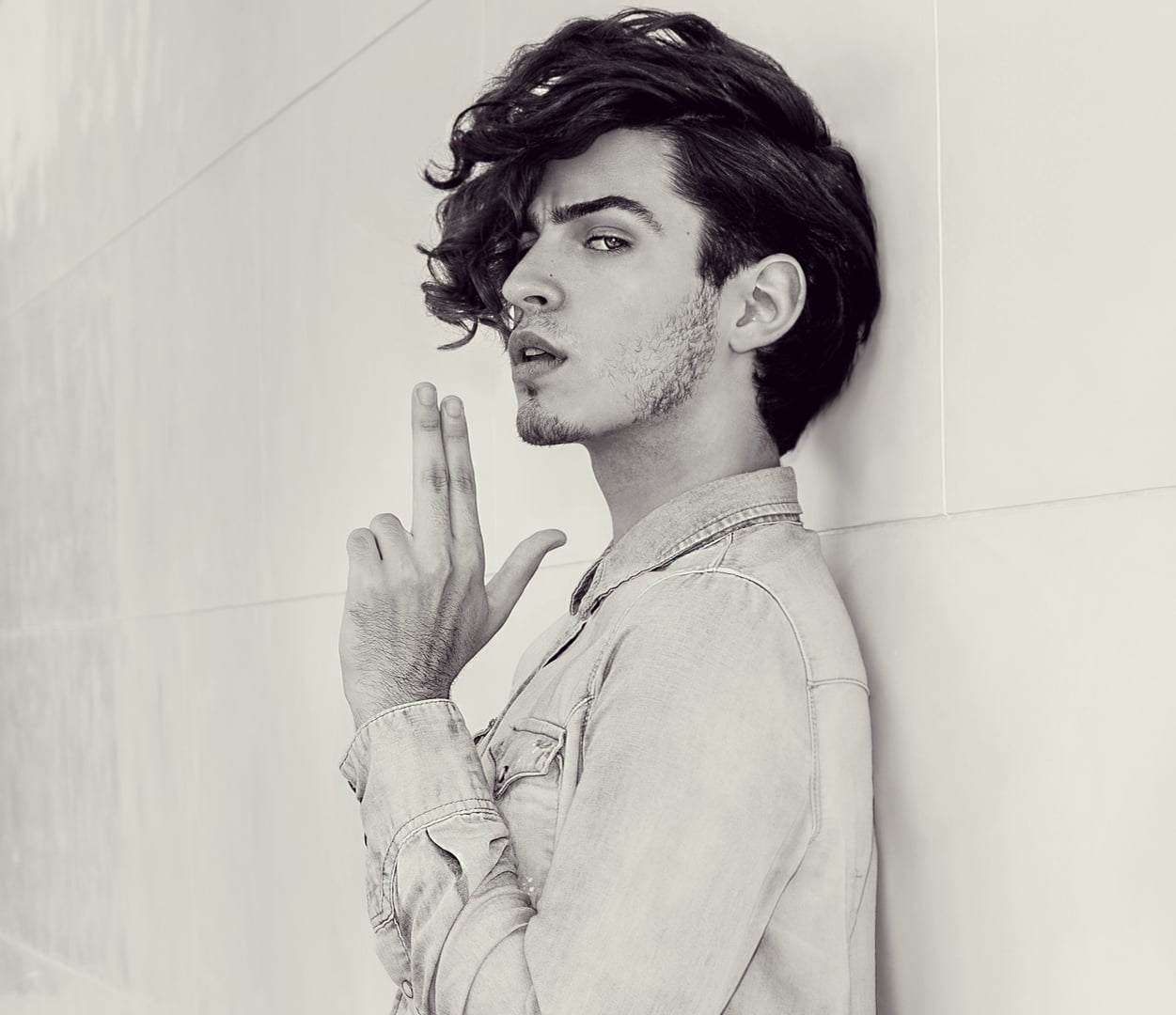 Adrian Laza - Mozart Got A Gun (Official Video) on Vimeo