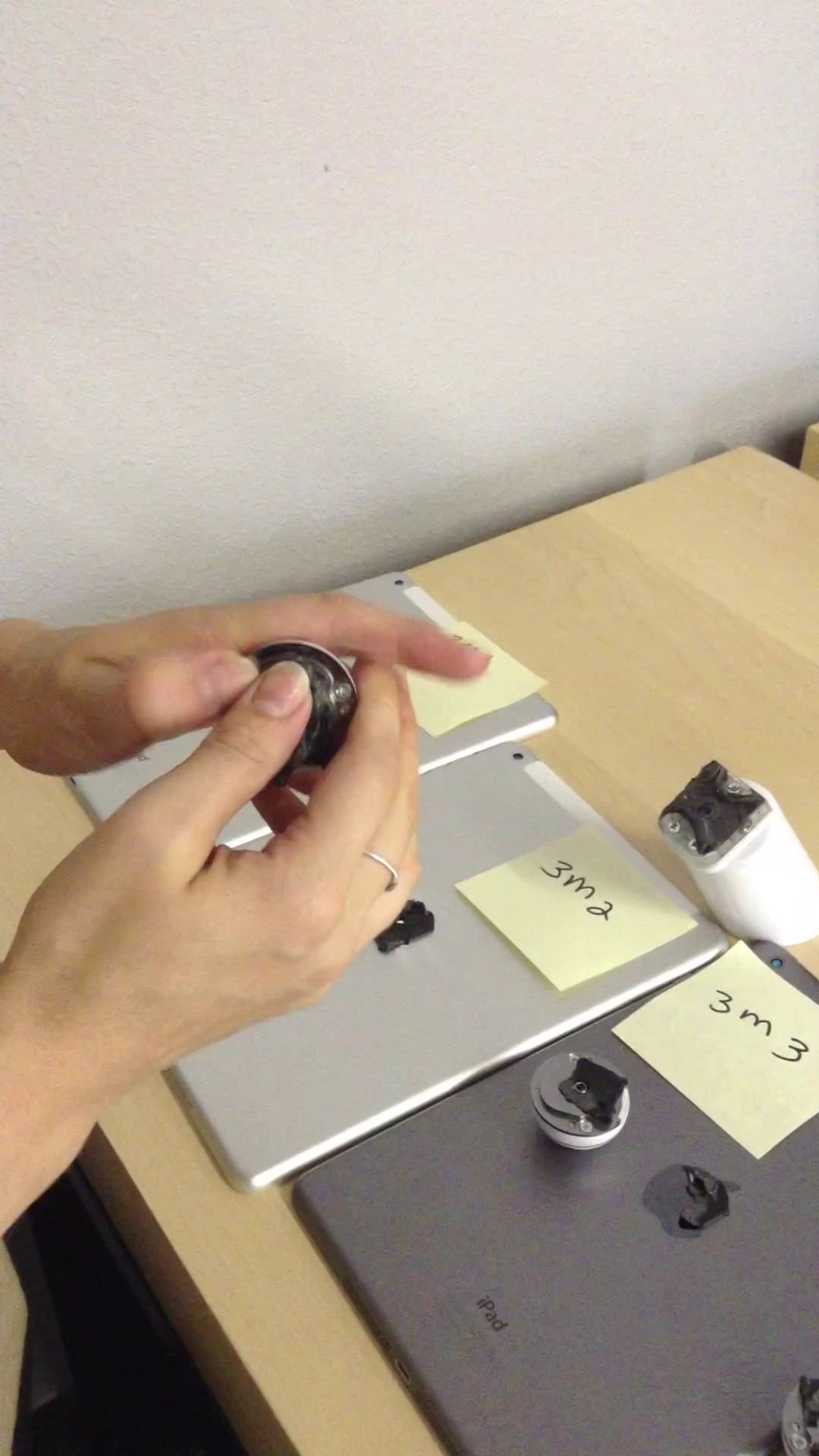 3m 1 puck VHB removal on Vimeo