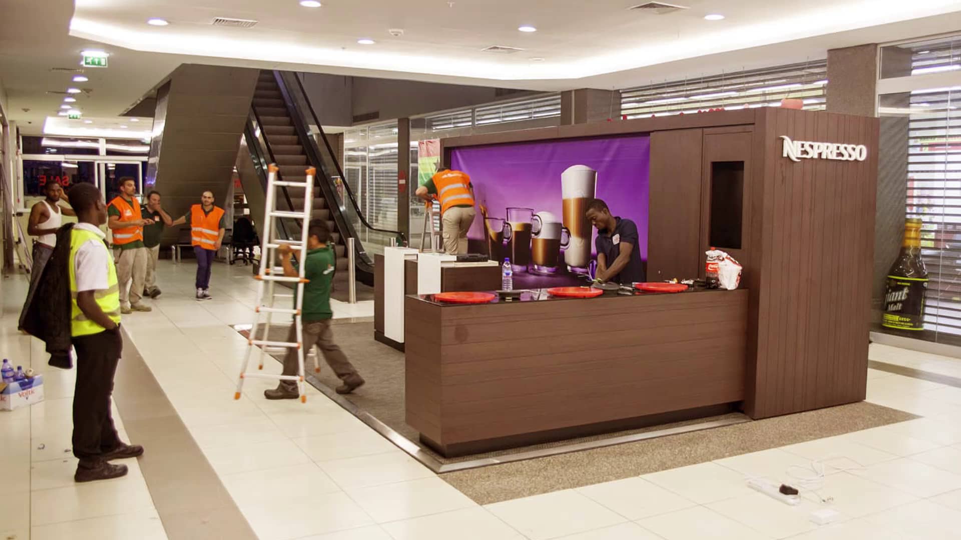 NESPRESSO POP UP SHOP :Marina Mall Accra on Vimeo