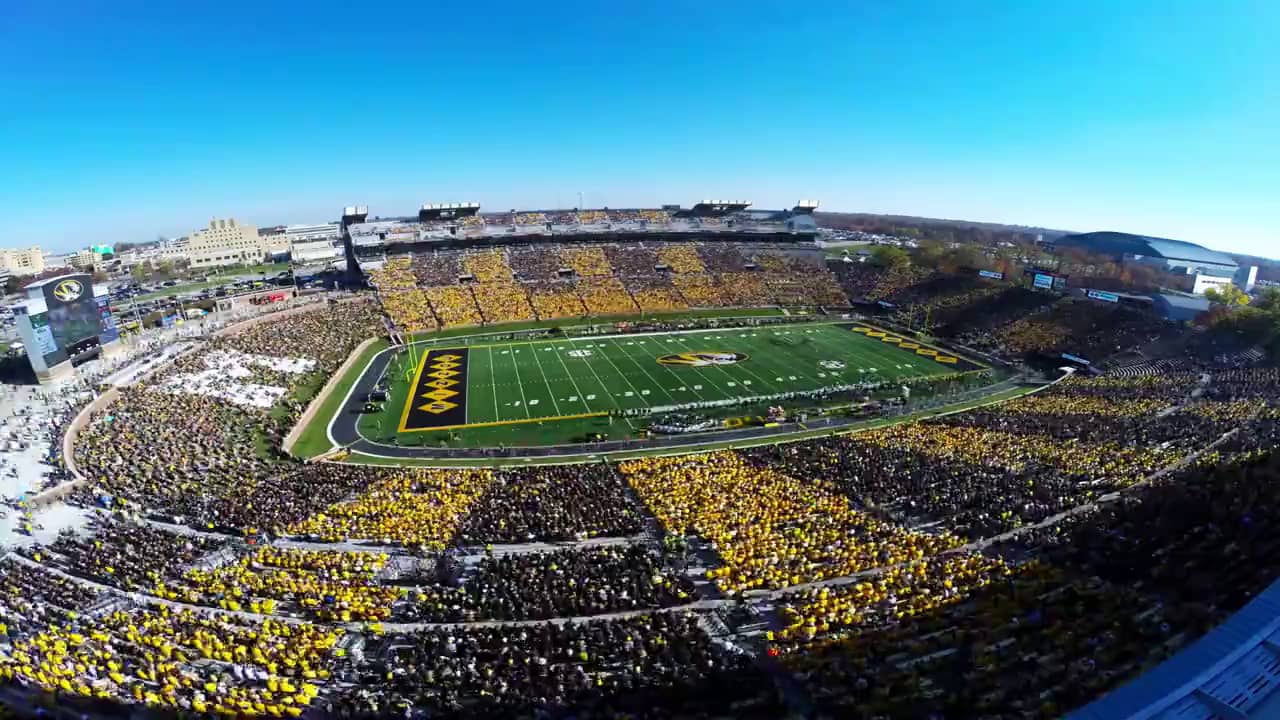 Mizzou Homecoming Tiger Stripe Time Lapse - 10/25/2014 on Vimeo