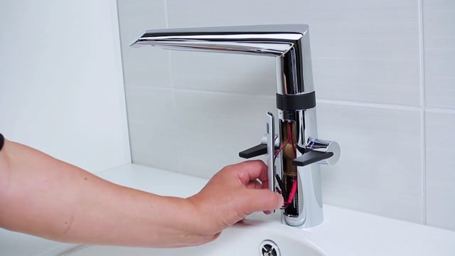 Oras Optima - Smart Kitchen Faucet on Vimeo