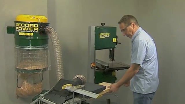 An Overview of Record Power's DX5000 Fine Filter Twin Motor 200 Litre ...