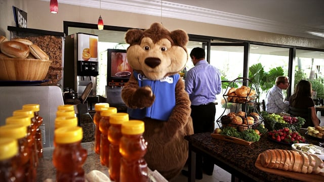 COMEDY/HUMOR - Travelodge "Breakfast" on Vimeo