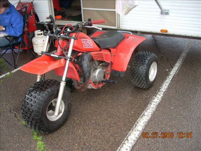 Old Honda atc three wheelers on Vimeo