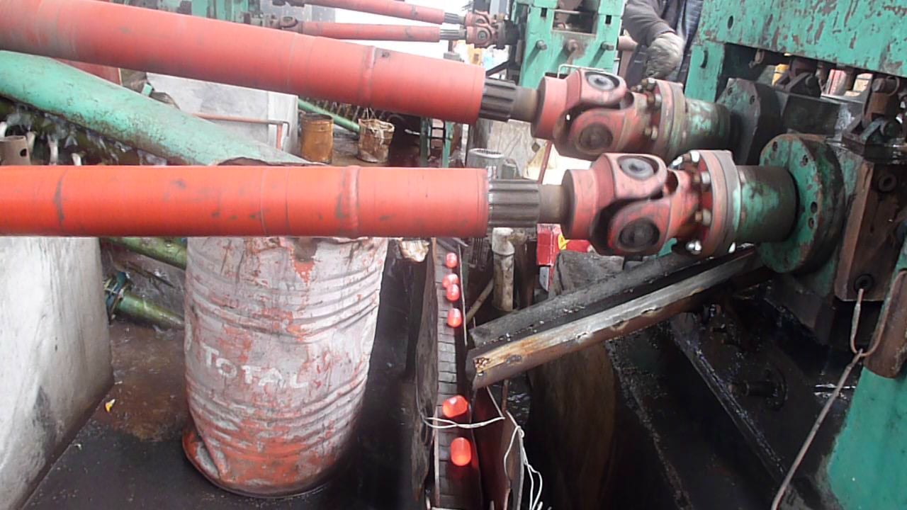 Skew rolling mill,grinding media balls machine,skew roll machine on Vimeo