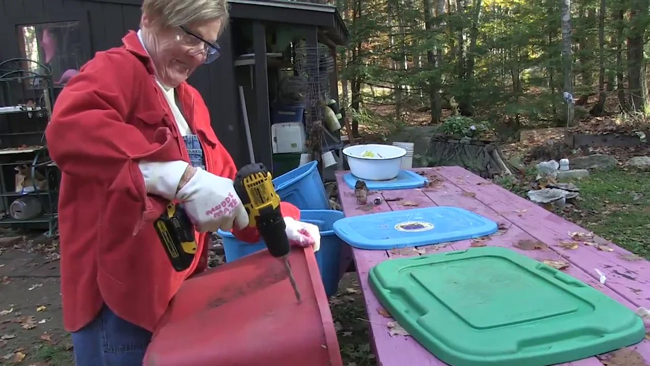 Happy Worm Farm Part 2 on Vimeo