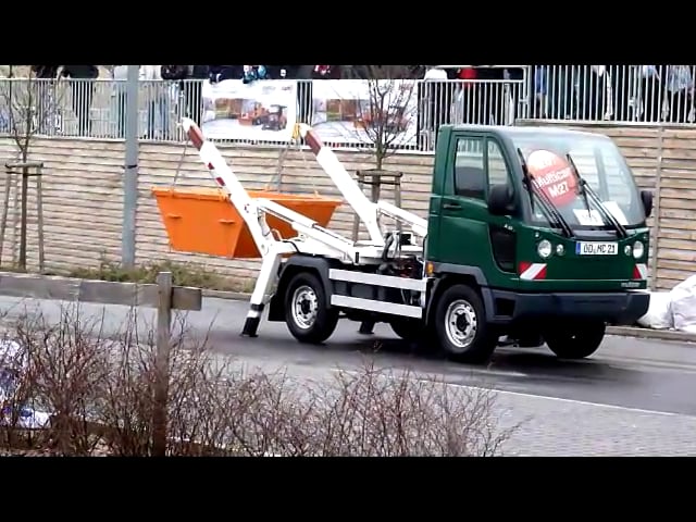 multicar M 27 B - скиповый погрузчик on Vimeo