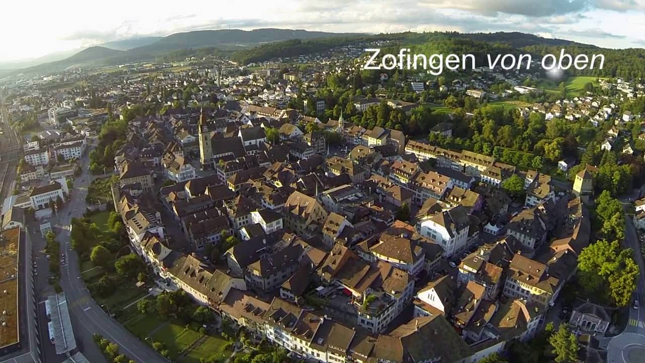 Zofingen von oben (Luftaufnahmen über der Altstadt) on Vimeo