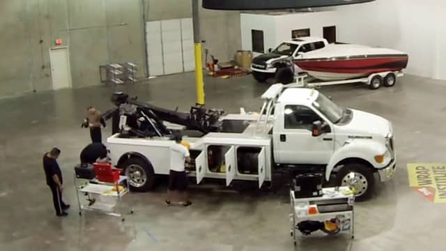 Ford F 750 Super Duty Tow Truck Wrap on Vimeo