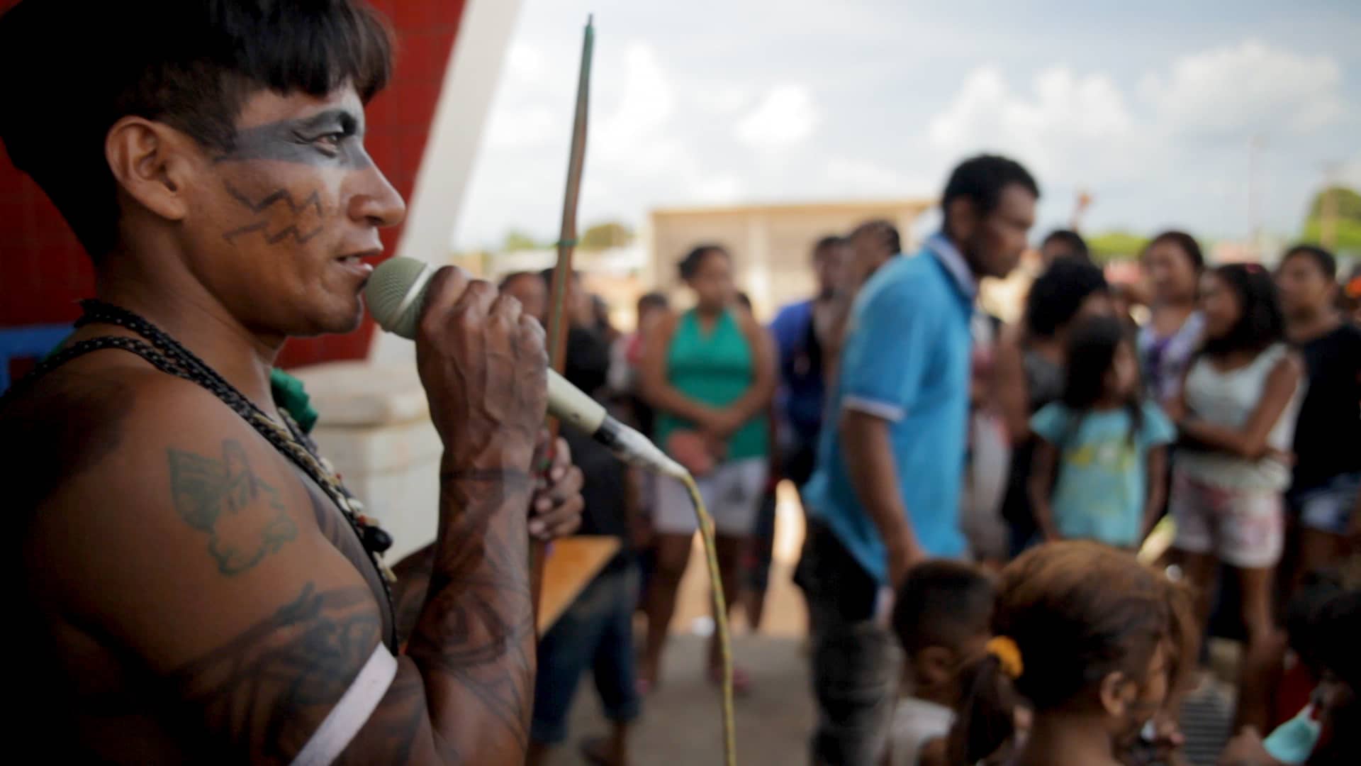 "Índios Munduruku: Tecendo a Resistência" [Completo] on Vimeo