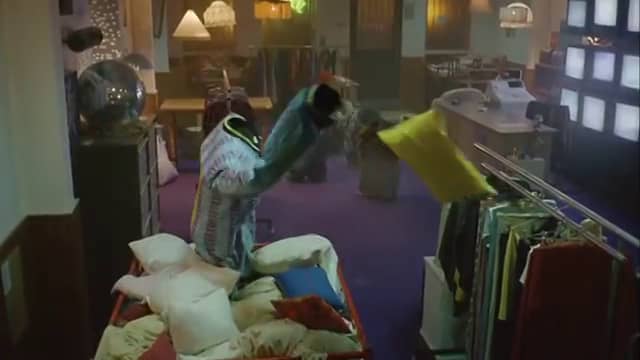 Cadbury 'Dancing Clothes' on Vimeo