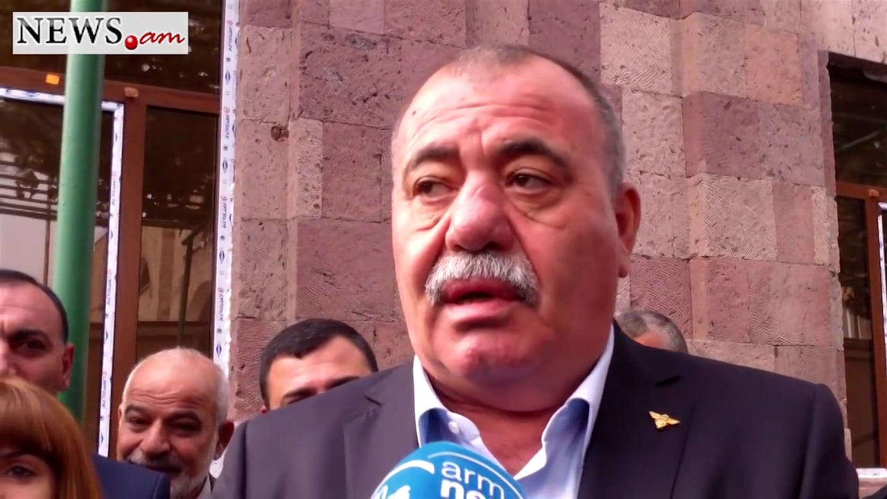 Interview with general Manvel Grigoryan on Vimeo