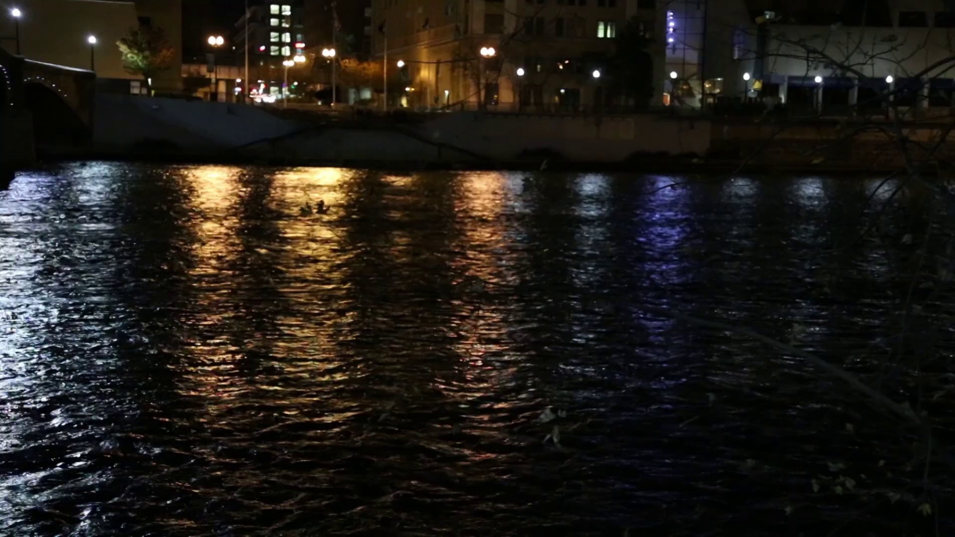 Grand Rapids Longboarding at night on Vimeo