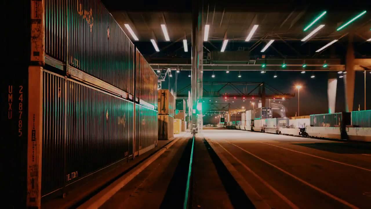 Over 2 Million Containers, 2,000 Routes - GE on Vimeo