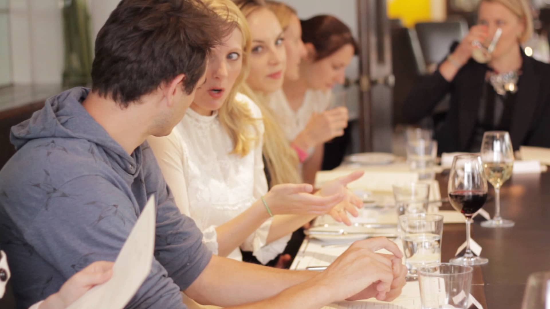 TableCrowd - Business Networking Dinners on Vimeo