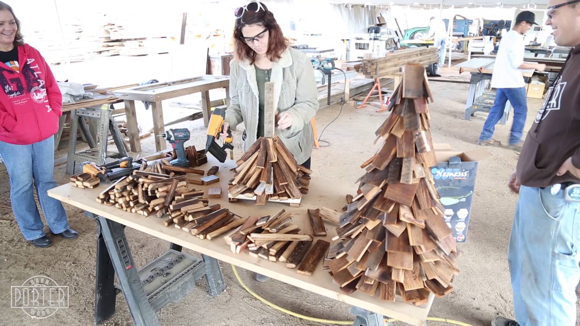 DIY: Build Your Own Barn Wood Christmas Tree Workshop 2014 on Vimeo