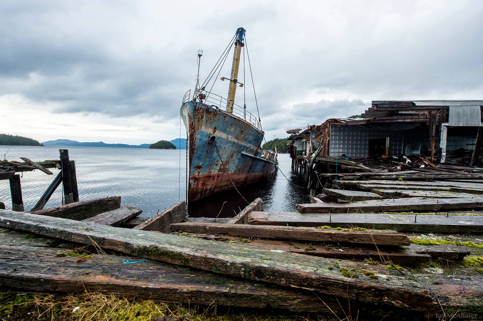 Timelapse of the MV Chilcotin Princess - Namu, British Columbia on Vimeo