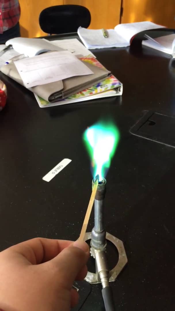 Flame Test for CuCl2 on Vimeo
