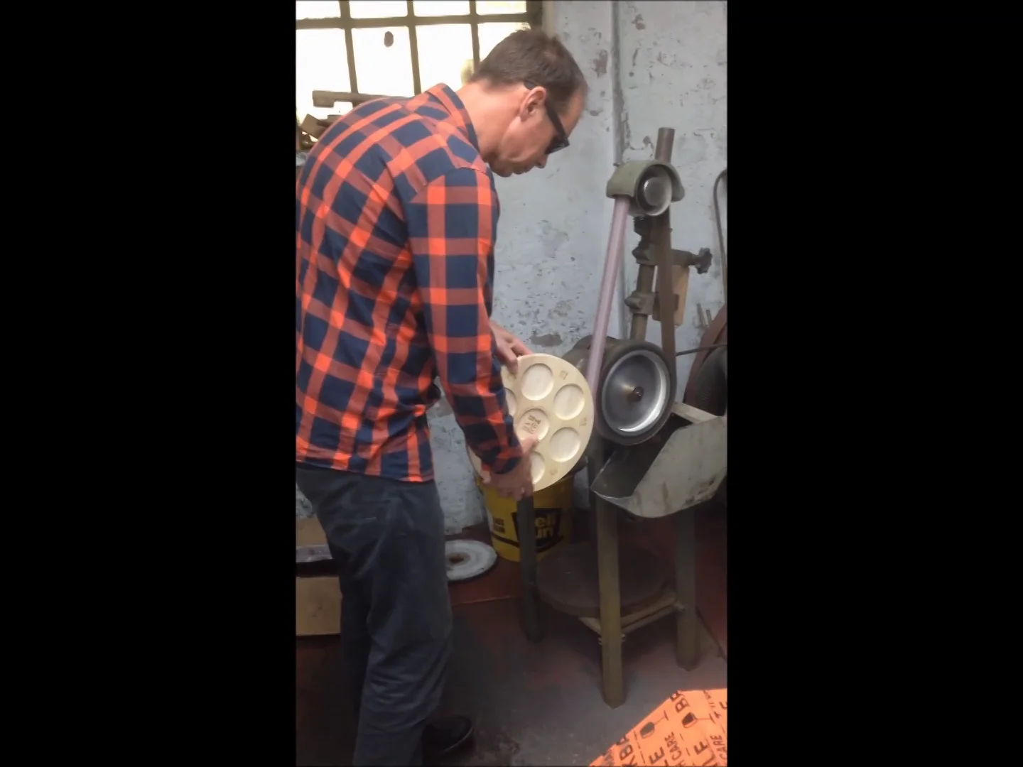 Making of... tea tablet for Tea Bar #1 on Vimeo