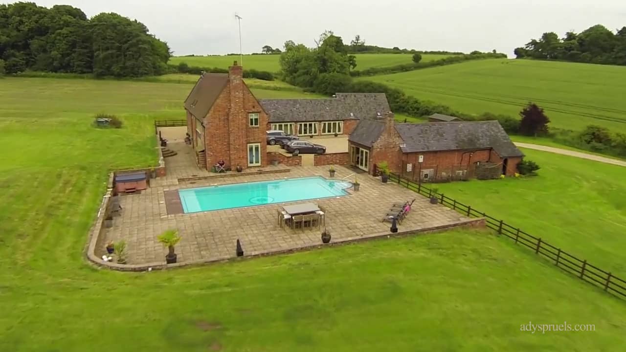 Gazewell Farm by adyspruels.com on Vimeo