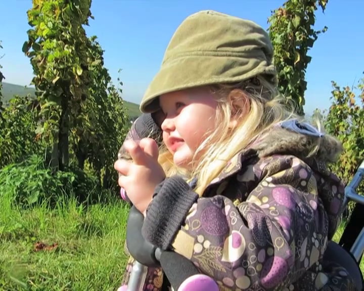 emma ist drei on Vimeo