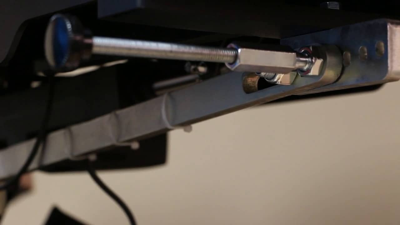 Manual Tradeflex locking mechanism on Vimeo