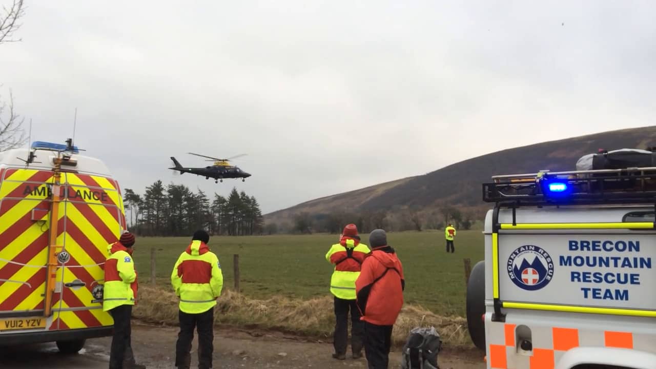 Dyfed Powys Police helicopter X-Ray99 During Search & Rescue in Brecon ...