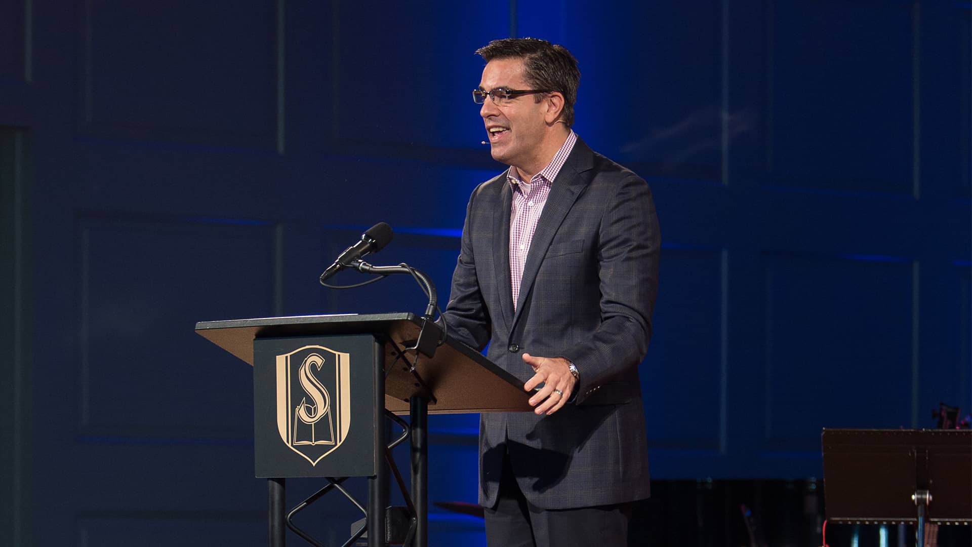 Mark Howell - Laying Down Your Life & Giving Your All - Luke 12:1-12 on ...