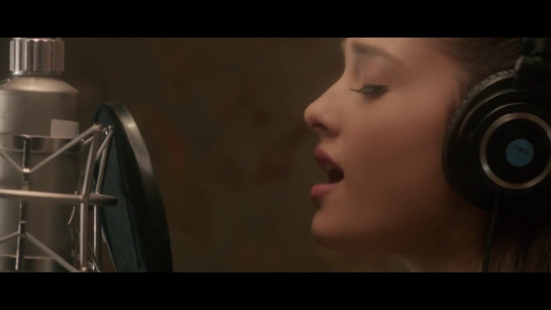 TRACE Urban - TRACE Urban - Guest Star (Weekly x 15' or 30') Ariana Grande on Vimeo