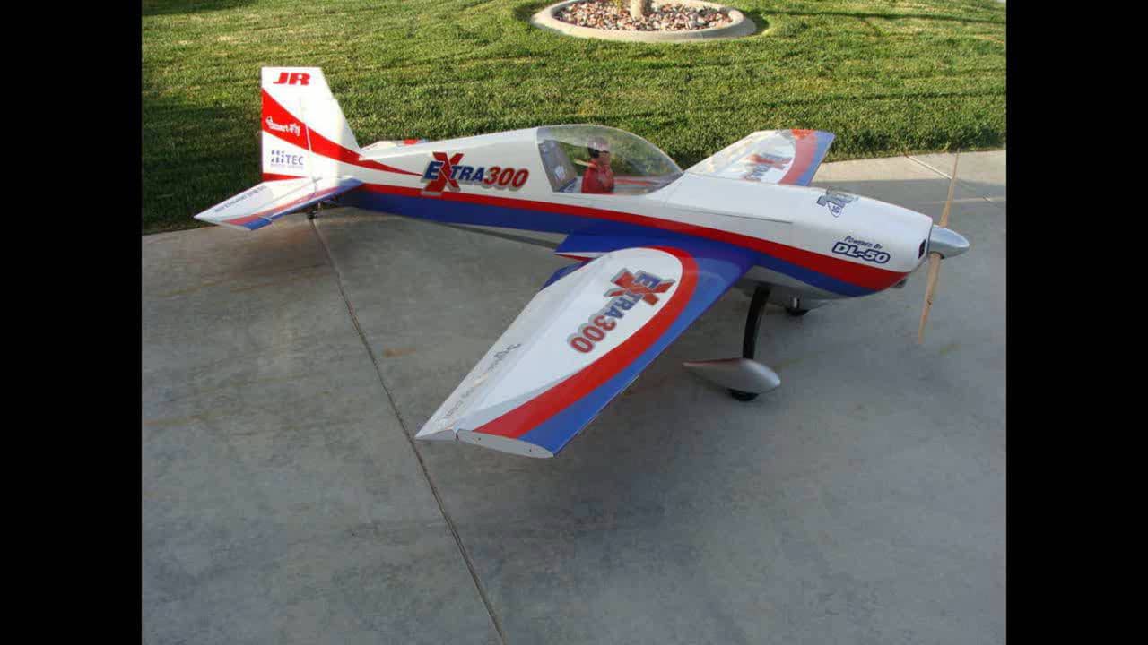 3D Hobby Shop 87'' Extra 300 SHP on Vimeo