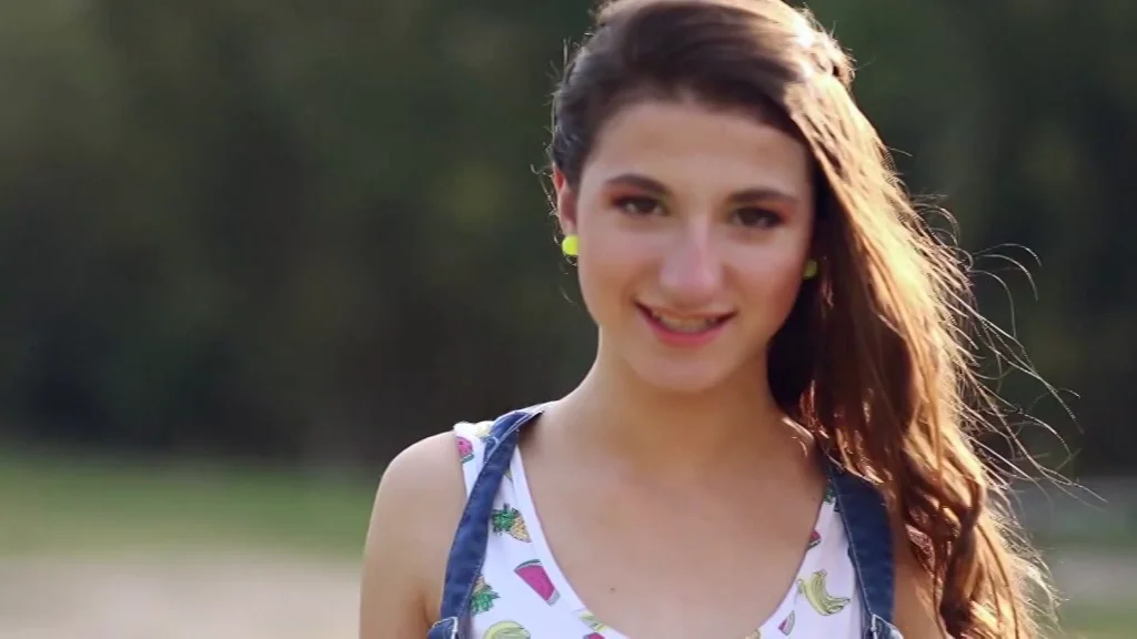 Sofia Back on Vimeo