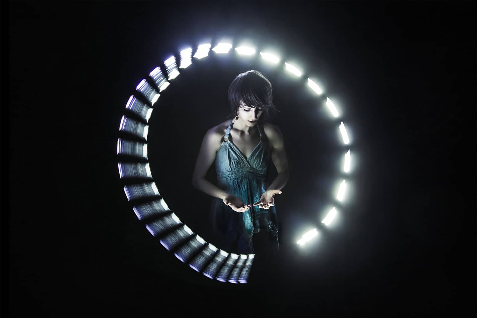 LightSpin : Bullet-time + Stop-motion + Light-painting on Vimeo