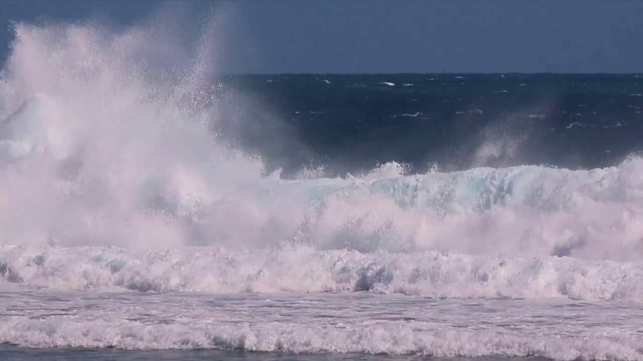 Watch Ocean Waves with Relaxing Videos of Beaches and Oceans with ...