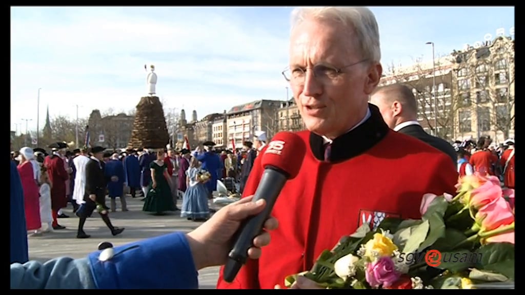 sgv-Direktor Hans-Ulrich Bigler am Sechselätuten 2015 on Vimeo