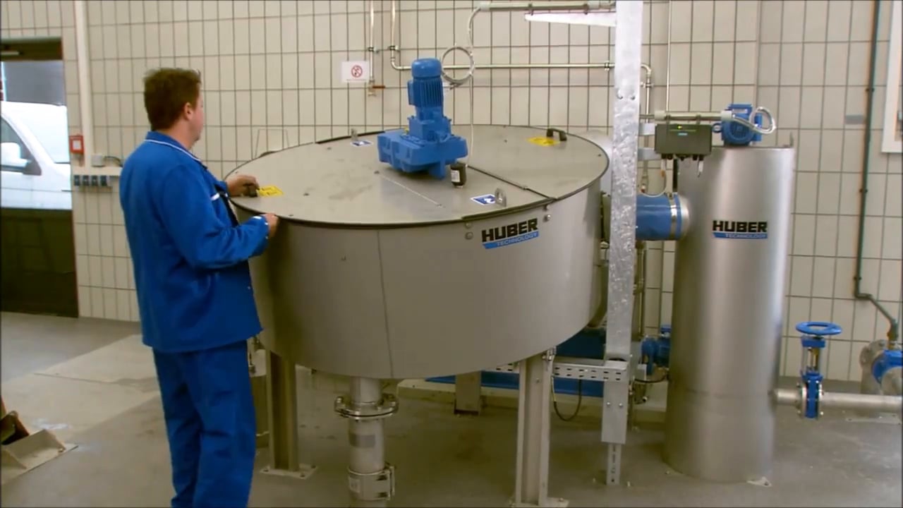 Hydroflux HUBER ROTAMAT® Disc Thickener RoS 2S on Vimeo