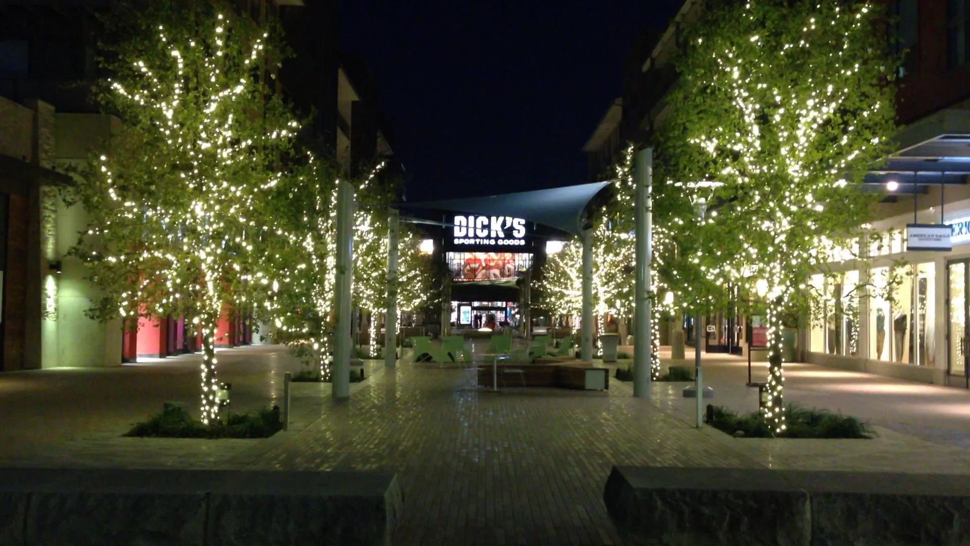 The Domain Shopping Center, Austin, Texas Christmas Light Show on Vimeo
