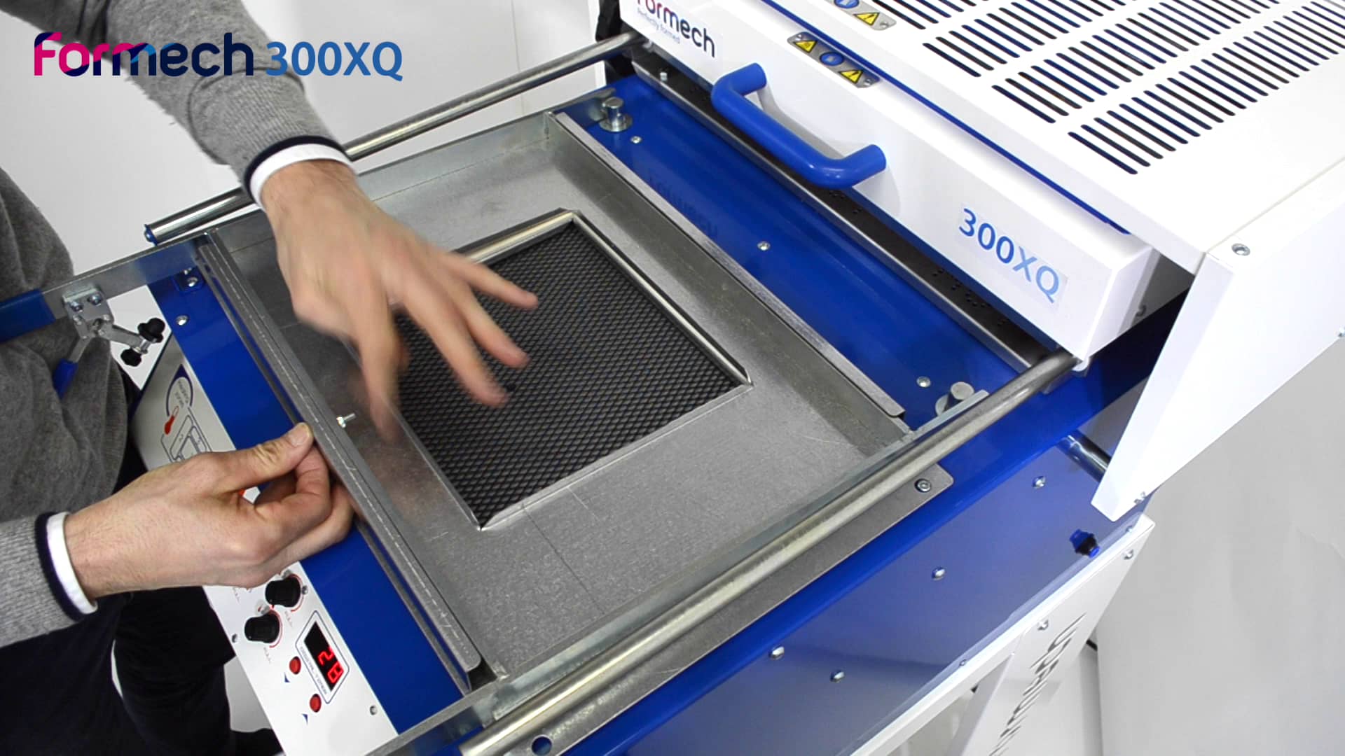 Formech - 300XQ - Vacuum Forming Machine on Vimeo