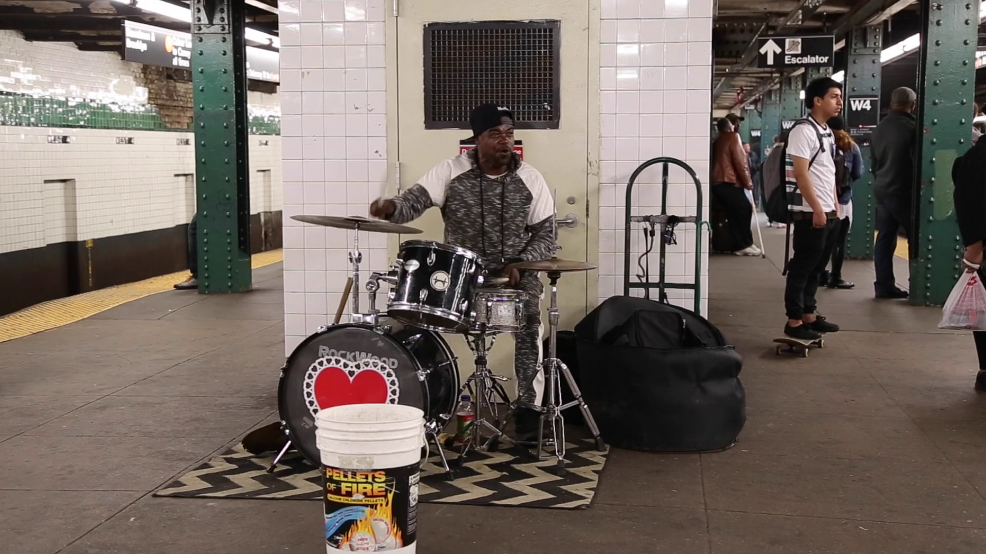 New York City Subway Drummer on Vimeo
