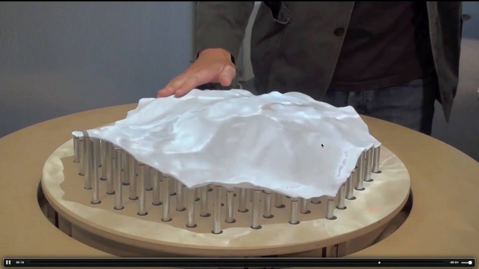 INSTINT 2014 - Daniel Leithinger on Vimeo