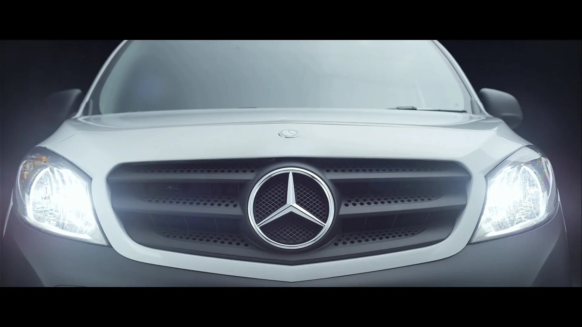 Mercedes - Characters on Dave