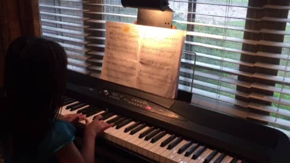 Sarah - 5/10 on Vimeo