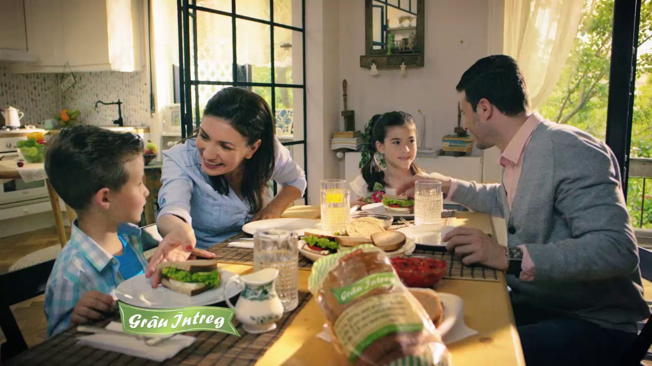 Reclama Grau intreg on Vimeo