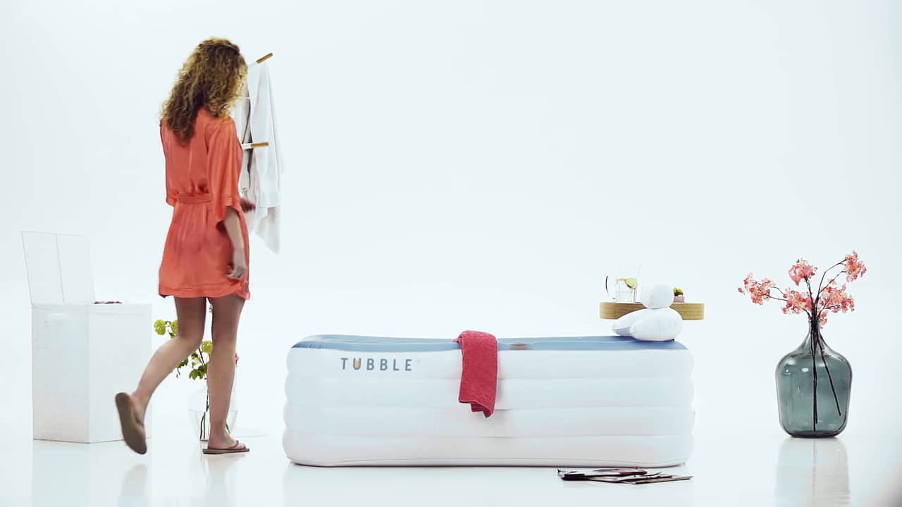 Tubble: the inflatable bath. on Vimeo