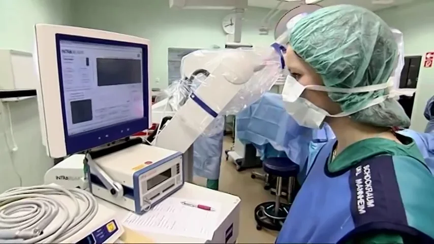 INTRABEAM Intraoperative Radiotherapy (IORT) - MedStar Health - YouTube ...