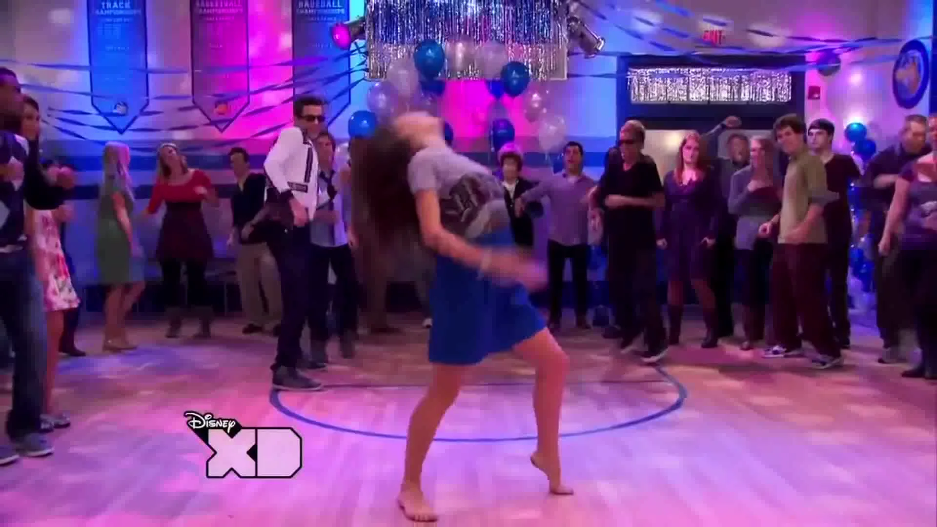 Lab Rats Cast Dancing (Leo's Jam) on Vimeo