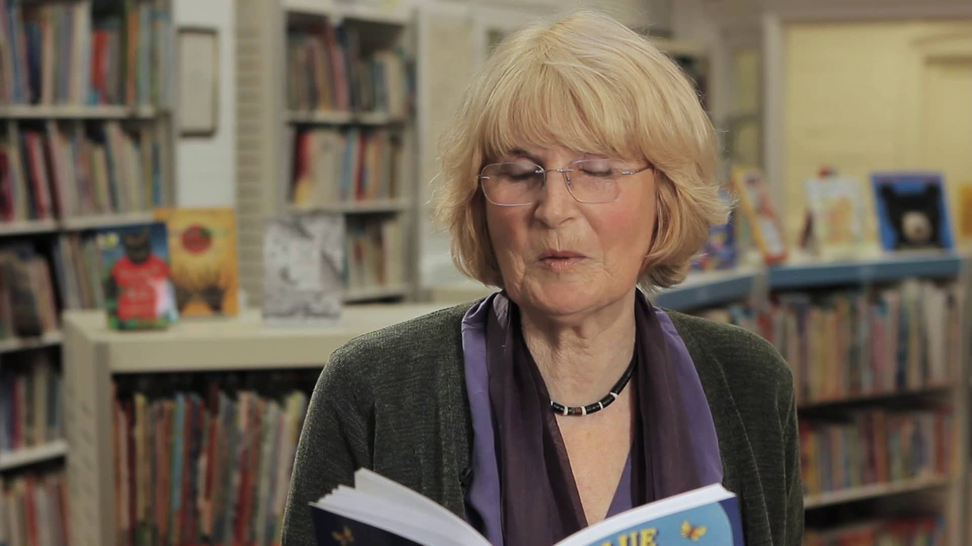 Hilda Offen - Into the Blue on Vimeo