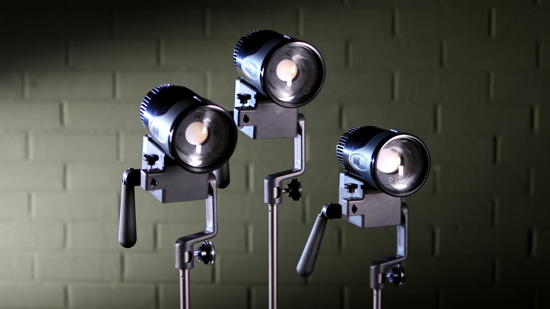 Lowel Pro Power LED on Vimeo