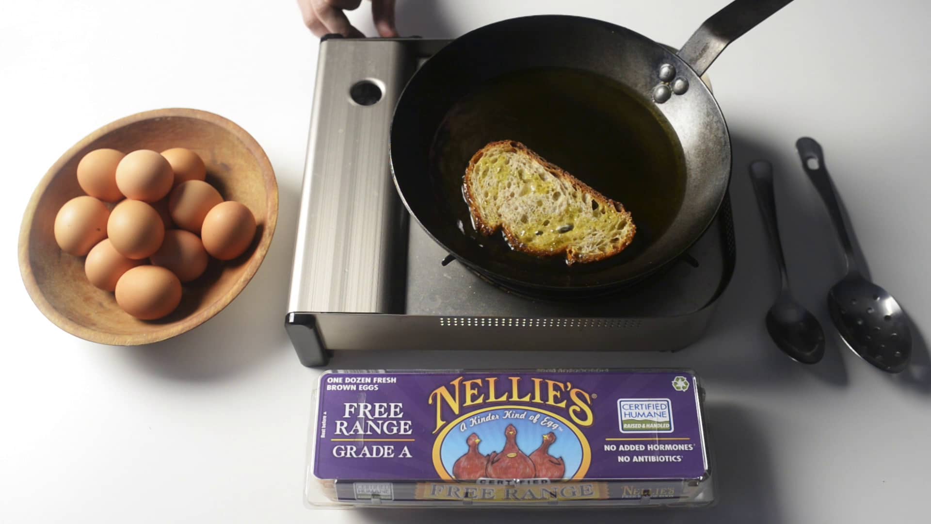 Nellie's Eggs: A New Way to Fry on Vimeo