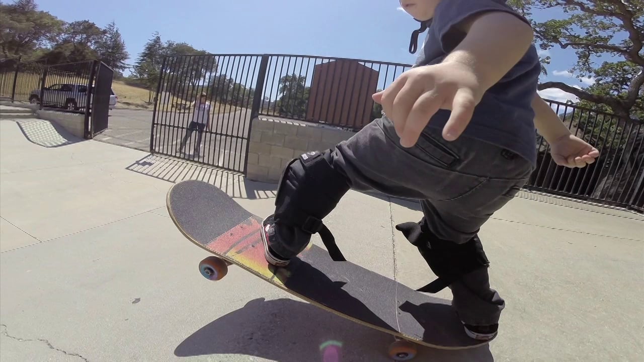 Cilas Shetler 2 1/2 years old Santa Barbara and Solvang skate park ...